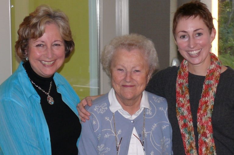 About Elizabeth Cottrell - Heartspoken